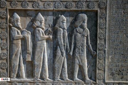 Persepolis: Khan Academy, Persepolis Historical Facts and Pictures ...